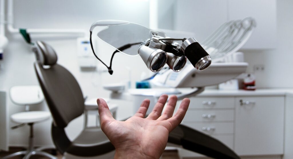 What s The Difference Between A Routine And Medical Eye Exam Manning 